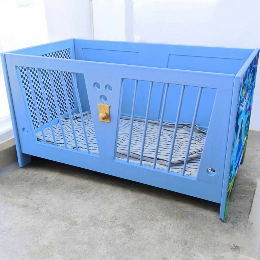 Babybett Holzbett Blau Vintage Upcycling Shabby Blue - jm-creative.dk